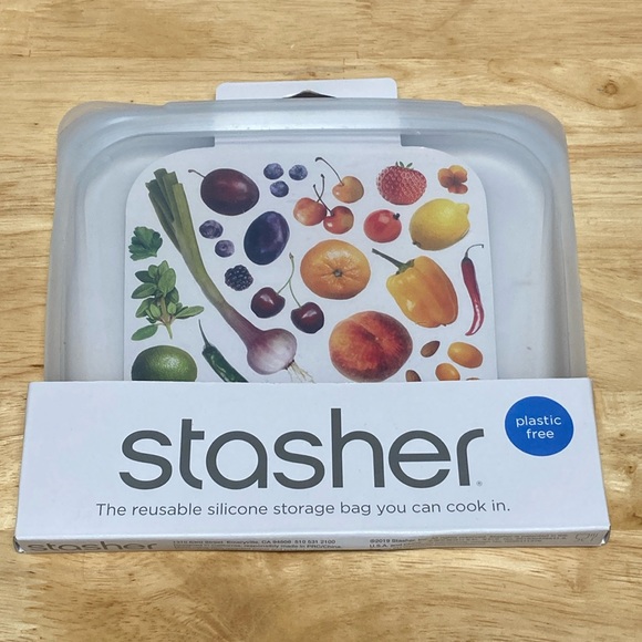 stasher | Kitchen | Stasher Reusable Silicon Storage Bags Pack Of 2 Nwt ...